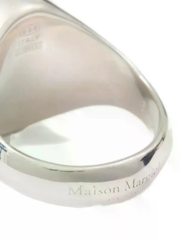 MAISON MARGIELA Chevaliere Signet Ring