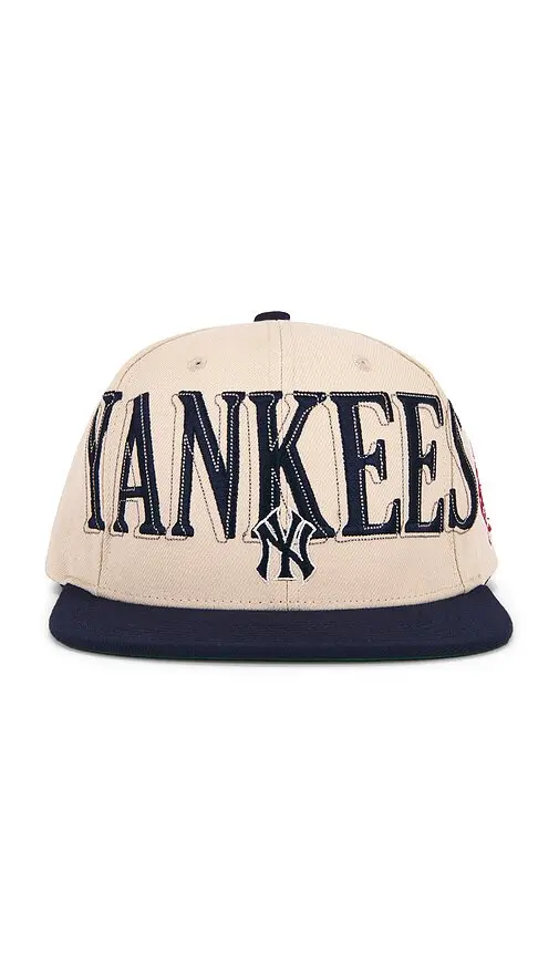 Mitchell & Ness Mlb Yankees Snapback Hat - Cream