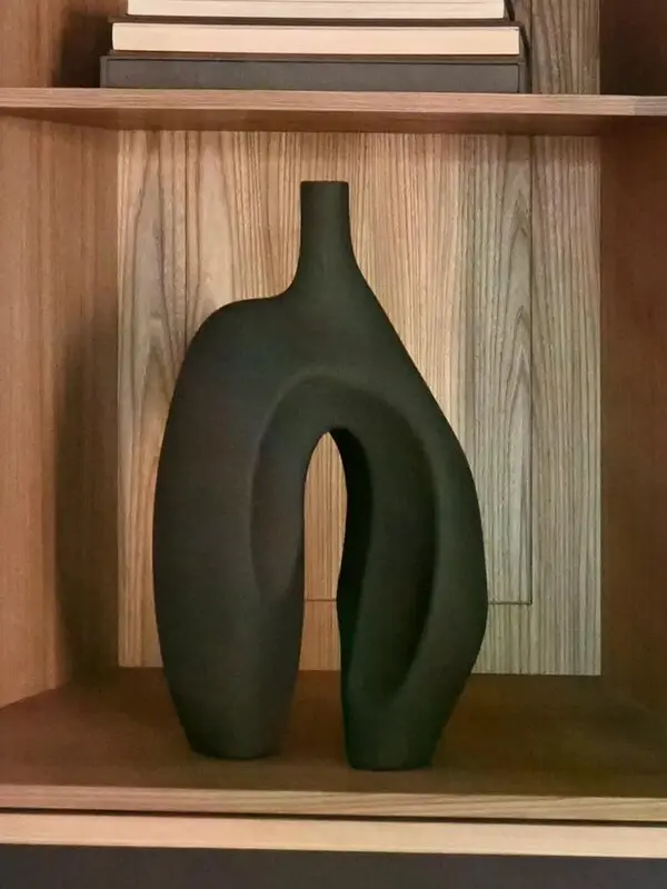 101 COPENHAGEN Medium Ni Abstract-shape Vase - Black
