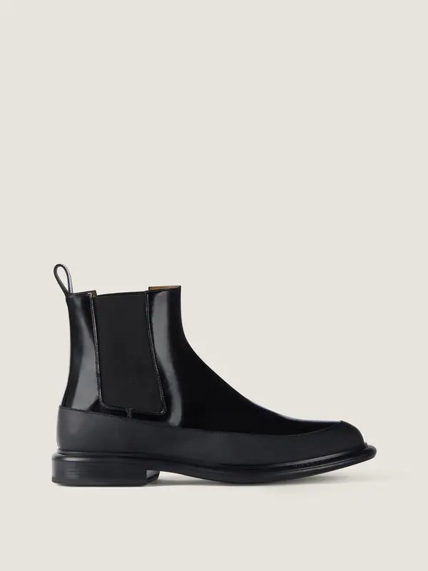 Givenchy Gent Chelsea Boots In Brushed Leather