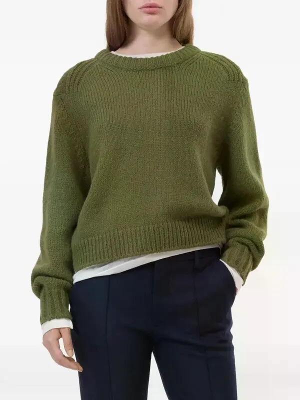 Closed Long Sleeve Crew-neck Sweater