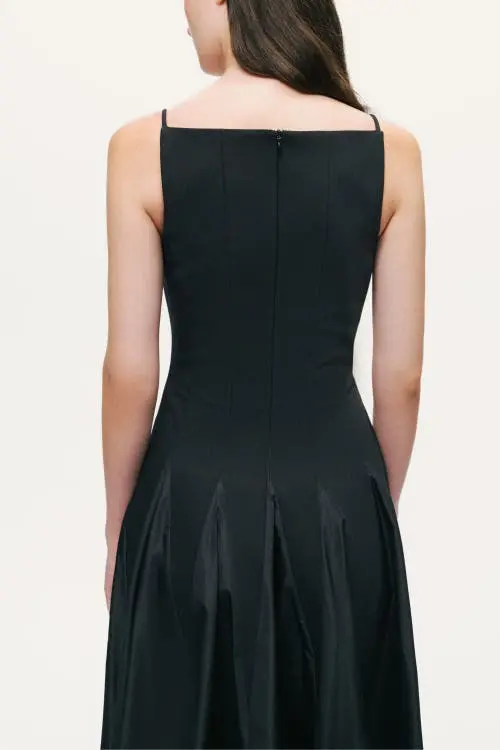 NOCTURNE Square-neck Pleated Midi Dress