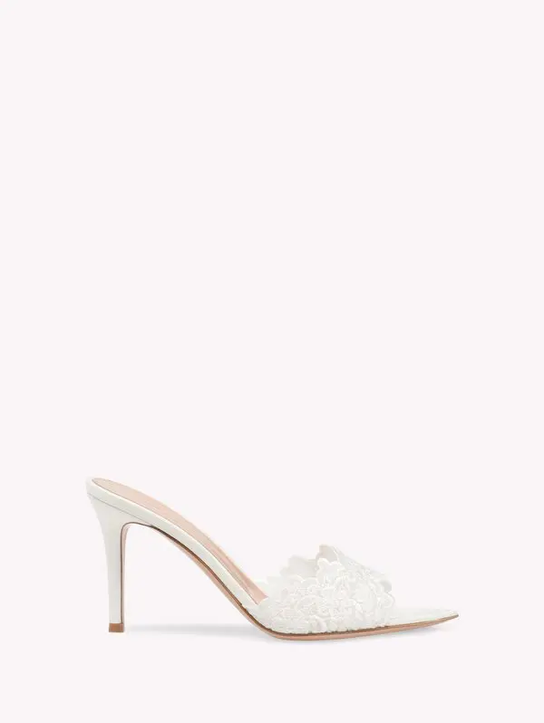 GIANVITO ROSSI Yvonne Mule
