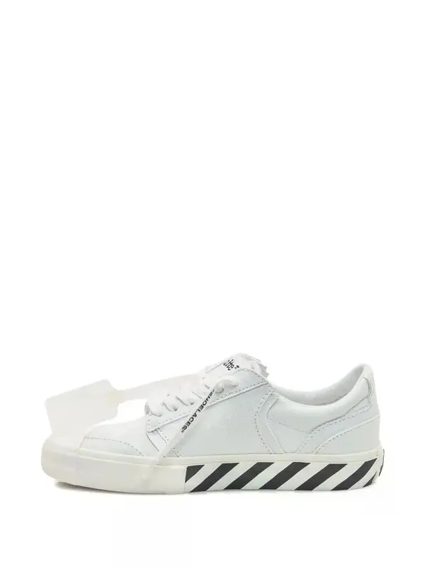 Off-White Lace-up Low-top Sneakers