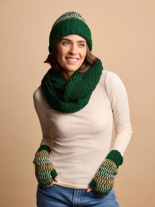 FEELGOODZ Hand-knit Adirondack Cap - Parakeet