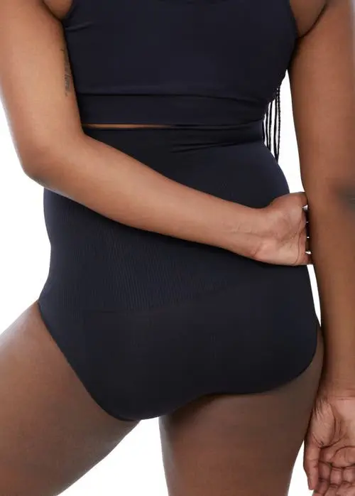 INGRID & ISABEL Cooling Postpartum Compression Underwear