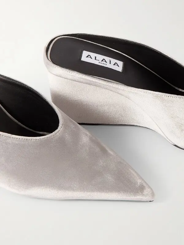 Alaïa 75 Velvet Wedge Mules - Gray