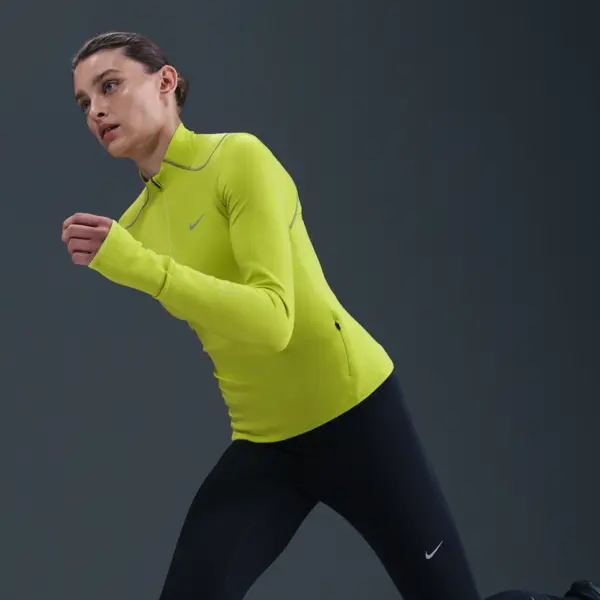 Nike Swift Therma-fit Adv 1/4-zip Running Top With Reflective Accents - Green