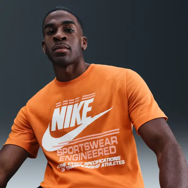 Nike Sportswear T-shirt