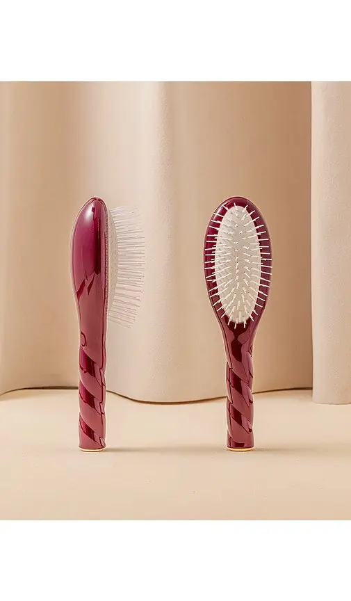 LA BONNE BROSSE Small Brush N07 - Red