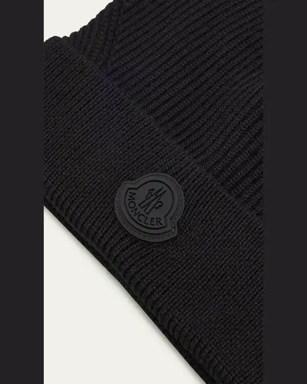 Moncler Wool Beanie With Logo - Black