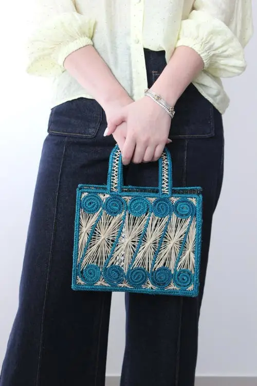 AMAZÓNICA Chila Handbag