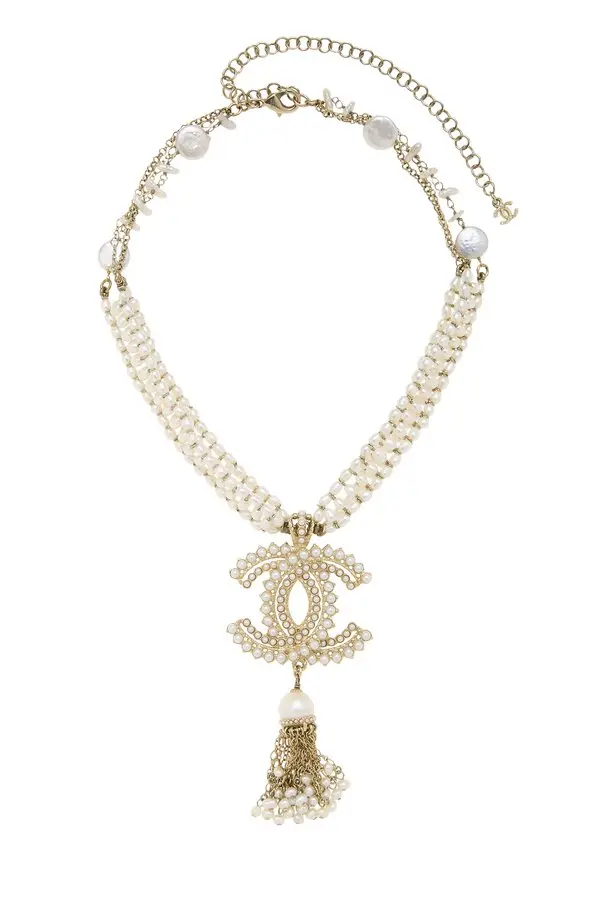 Chanel Faux Pearl 'cc' Necklace - White