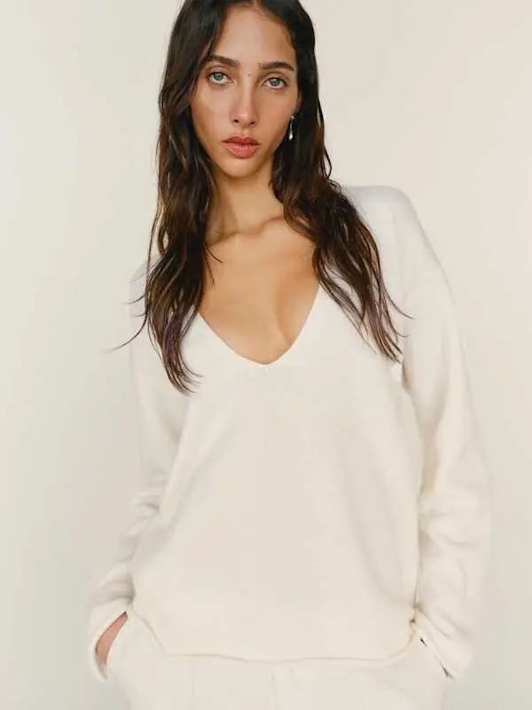 REFORMATION Juno Cashmere Oversized Sweater - Gossamer