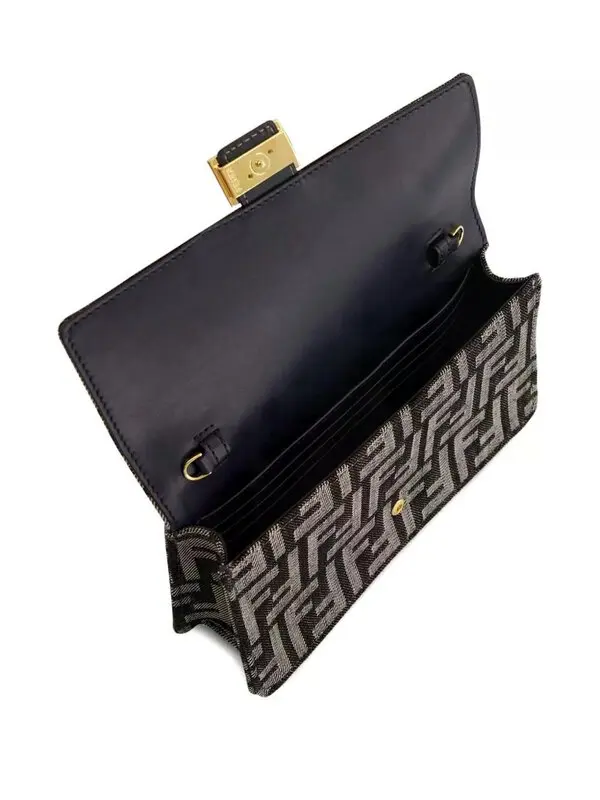 Fendi Baguette Chain Strap Wallet - Black