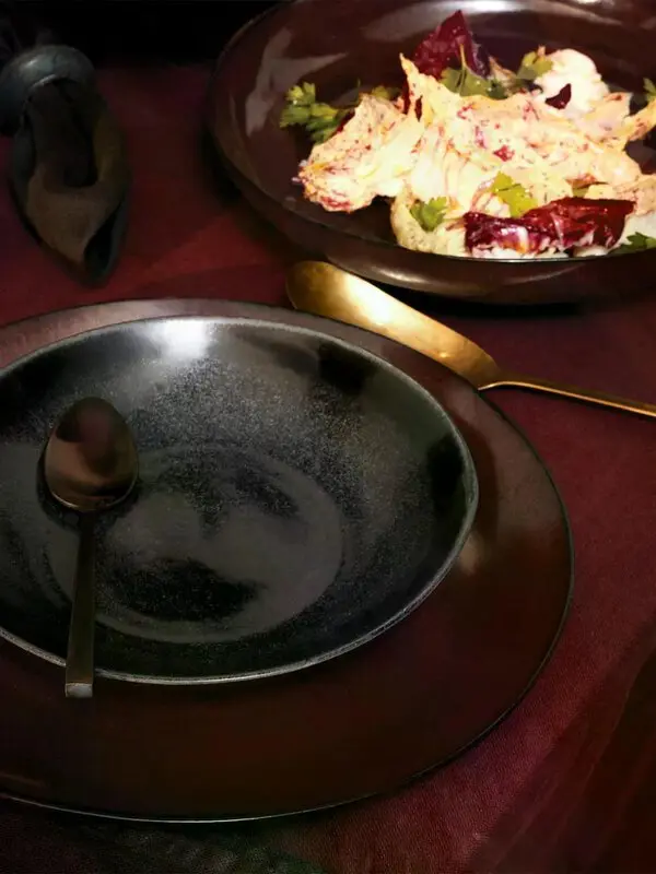 L'Objet Terra Charger Plate