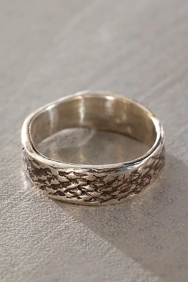 LAUREN WOLF Sterling Snakeskin Band Ring