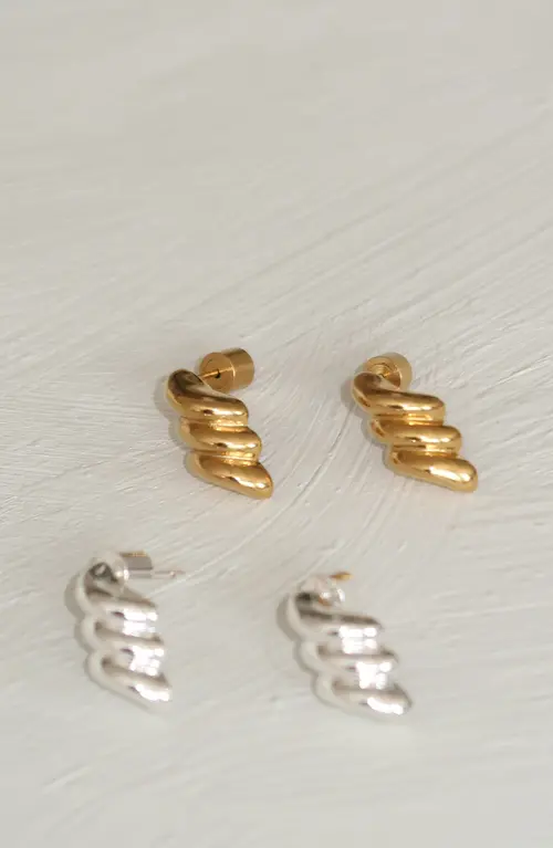 JOIANA JEWELRY Ford Hoop Earrings - Silver