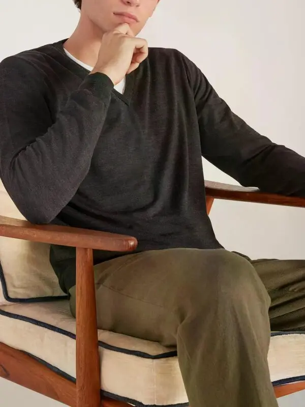 SLOWEAR V-neck Sweater - Grey