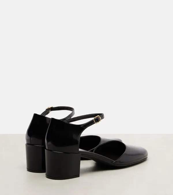 THE ROW Penelope Leather Pumps - Black