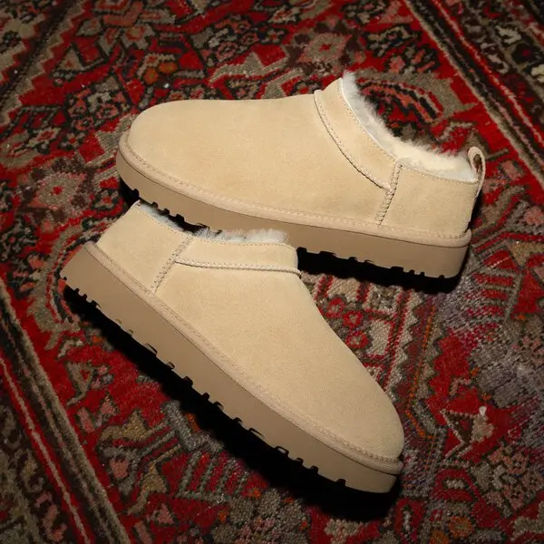 UGG Reg; Classic Micro Boot