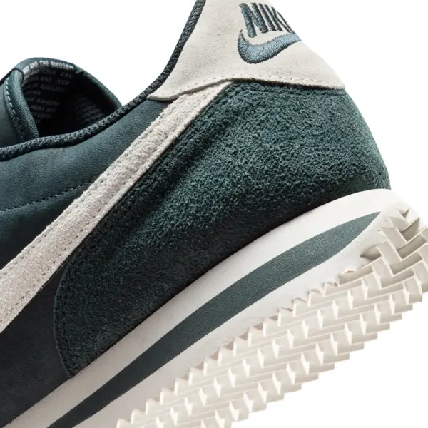 Nike Cortez Premium Sneakers - Green
