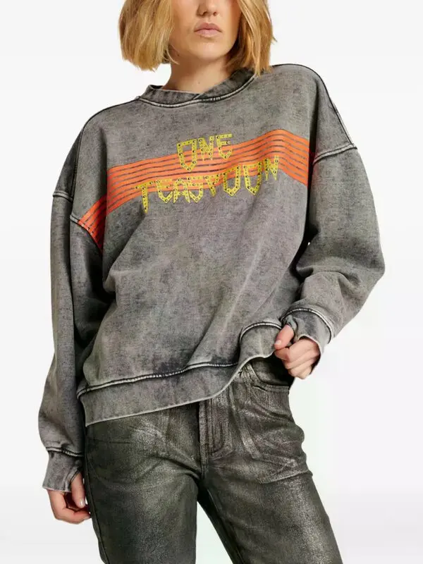 ONETEASPOON Studded Logo Sweatshirt