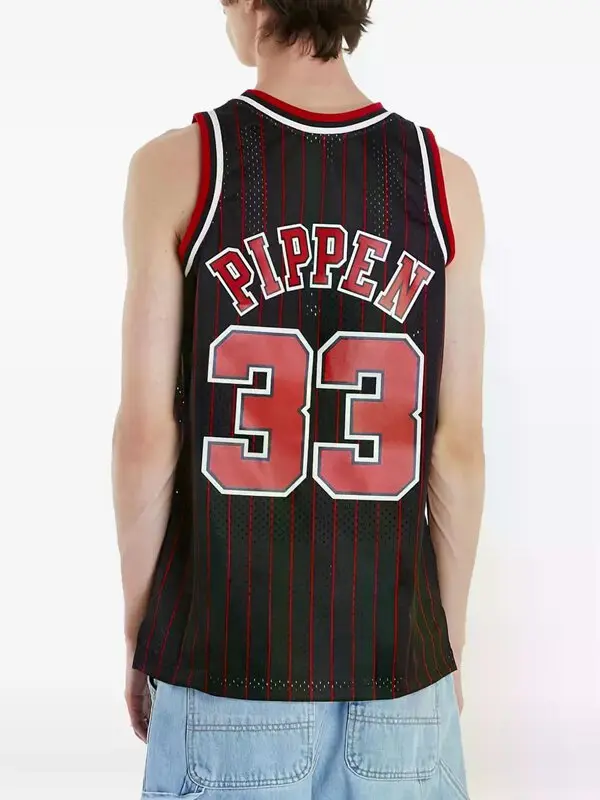 Mitchell & Ness Chicago Bulls Scottie Pippen Jersey