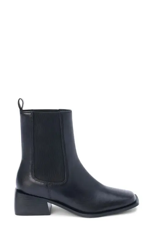 Matisse Effie Chelsea Boot - Black