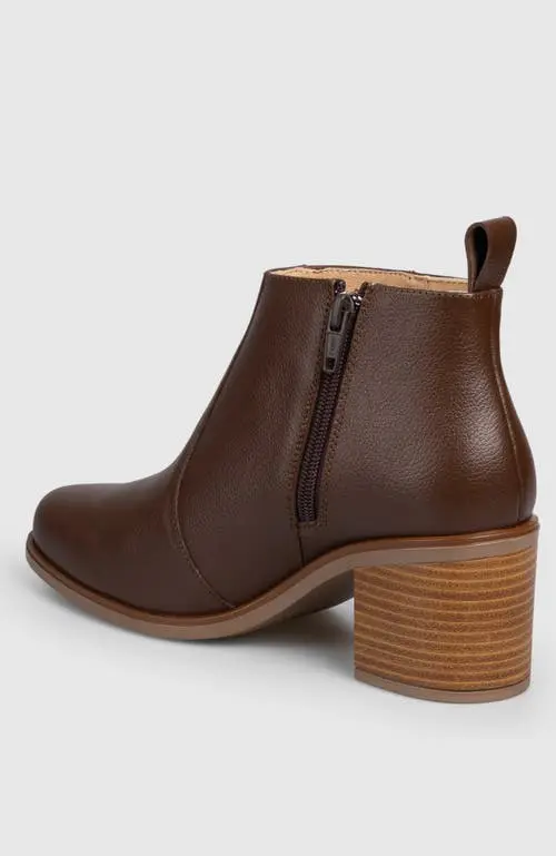 MANELA Mia Leather Chelsea Boot