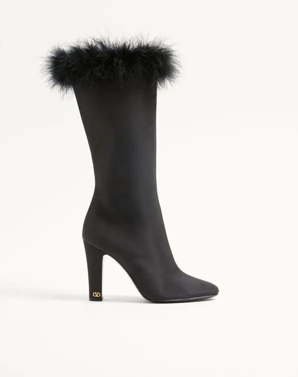 Valentino Garavani Hotty Shantung Fabric Boot With Feathers - Black