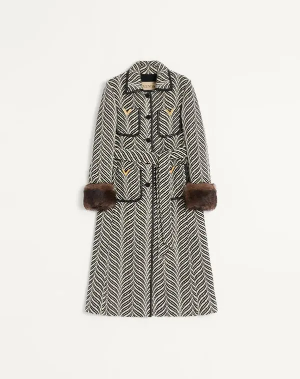 Valentino Garavani Wool Cloth Coat With Animal Print And Shearling Detail - Butter/black