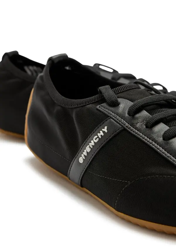 Givenchy Panelled Mesh Sneakers - Black
