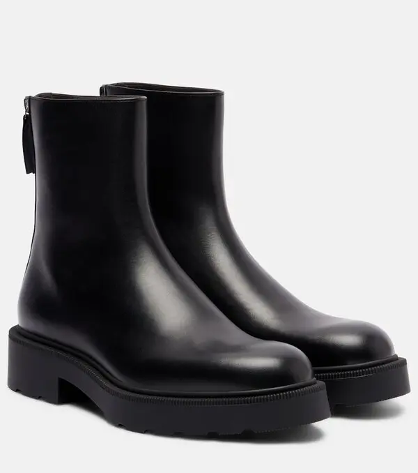 THE ROW Nobilis Leather Ankle Boots - Black