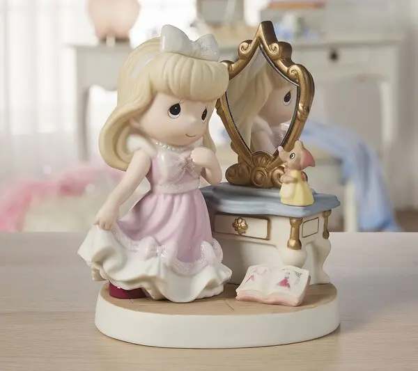 PRECIOUS MOMENTS Disney Cinderella With Mirror Figurine - One-color