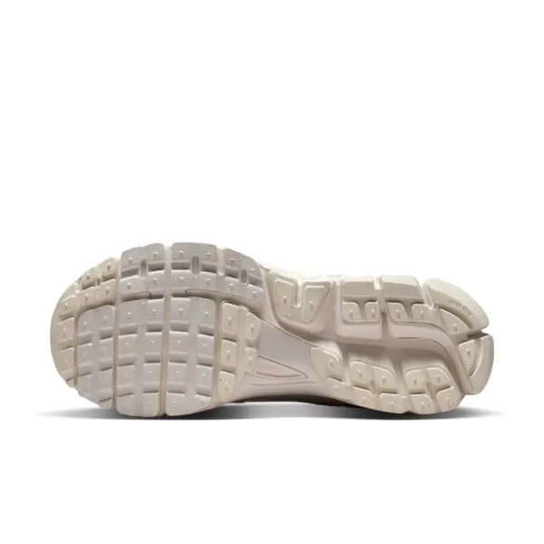 Nike Zoom Vomero Sneakers With Reflective Details - Grey