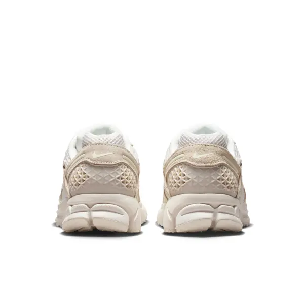 Nike Zoom Vomero Sneakers With Reflective Details - Grey