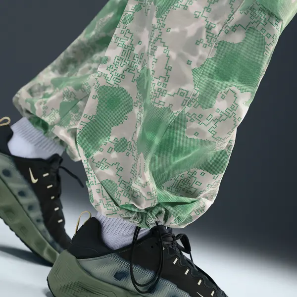 Nike Tech Dri-fit Woven Camo Loose-fit Pants