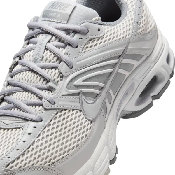 Nike Air Max Moto 2k Sneakers - Grey