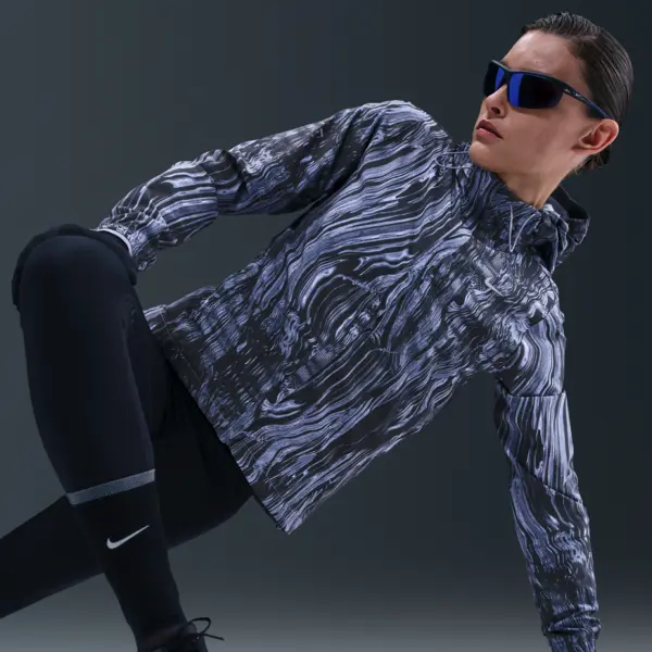 Nike Swift Repel Uv Printed Running Jacket