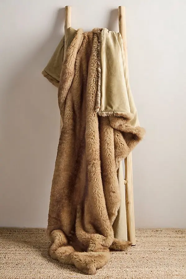 Apparis Brady Faux Mink Blanket - Blonde Mink
