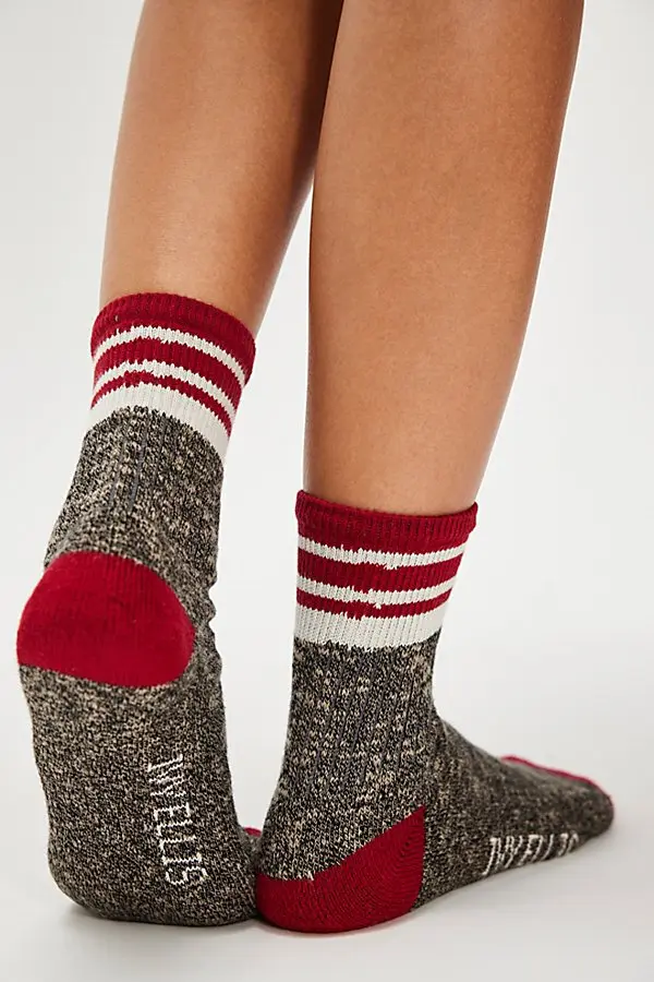 IVY ELLIS The Strathy Crew Socks - Dark Grey Slub/burgundy