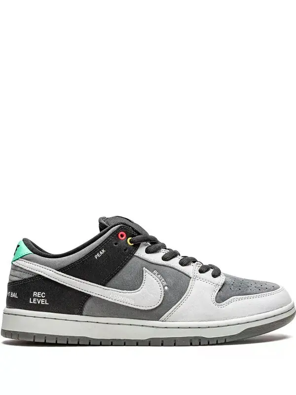 Nike Sb Dunk Low Pro Iso Vx1000 Sneakers