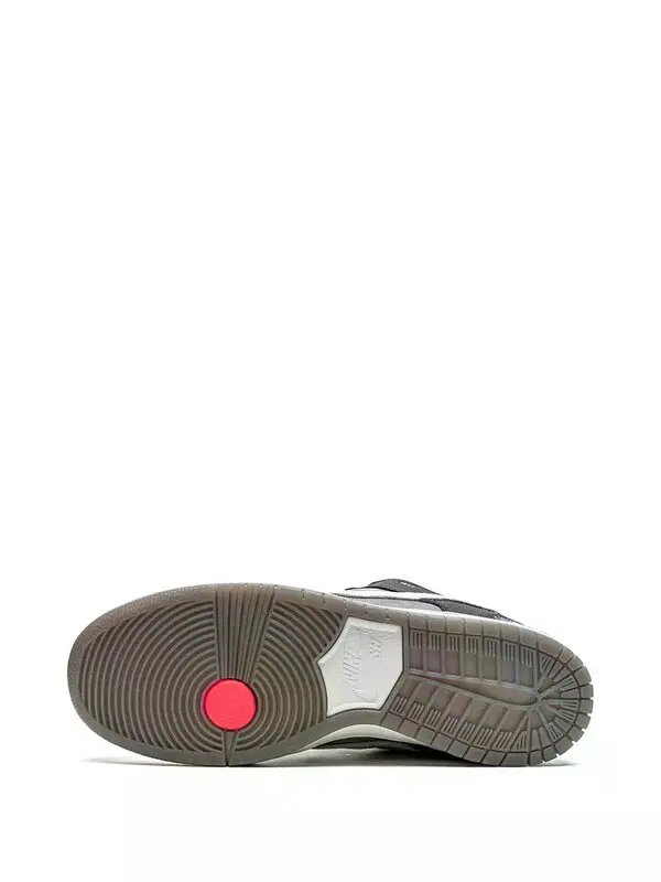 Nike Sb Dunk Low Pro Iso Vx1000 Sneakers