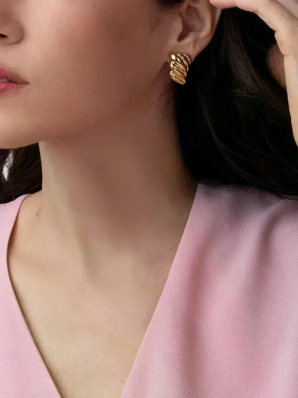 ANITA KO 18k Yellow Croissant Earrings