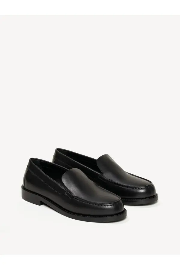 M. Gemi The Olivia Loafer - Black