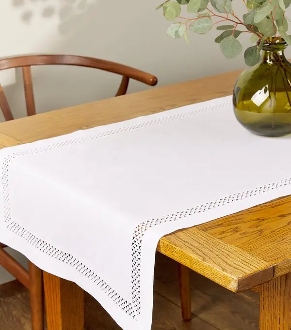 DEA Linen Embroidered Liri Table Runner
