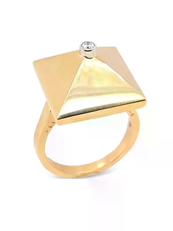 Brooks Brothers 18k Pyramid Diamond Ring - Yellow Gold
