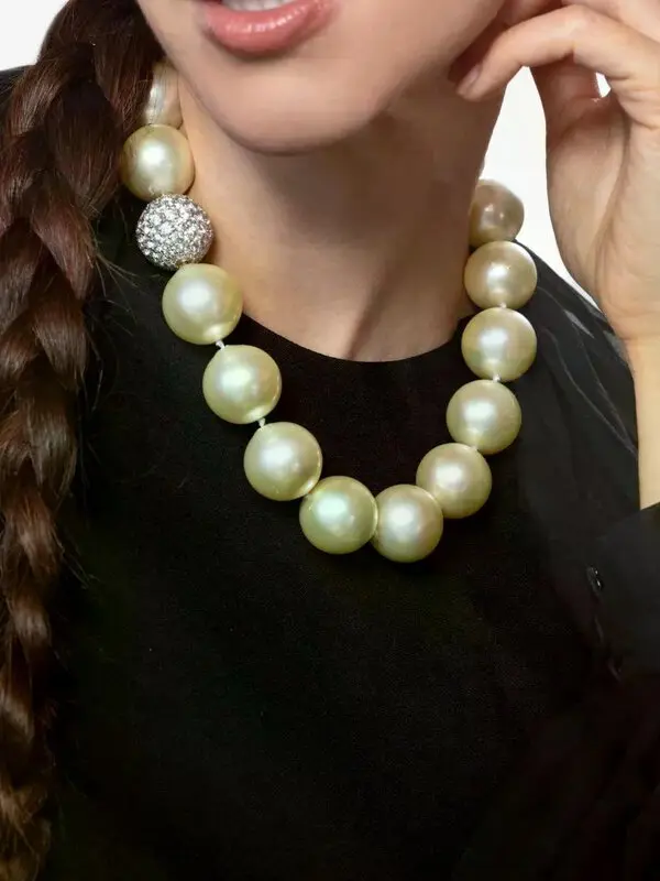 FANTASIA BY DESERIO Pearl Clasp Necklace