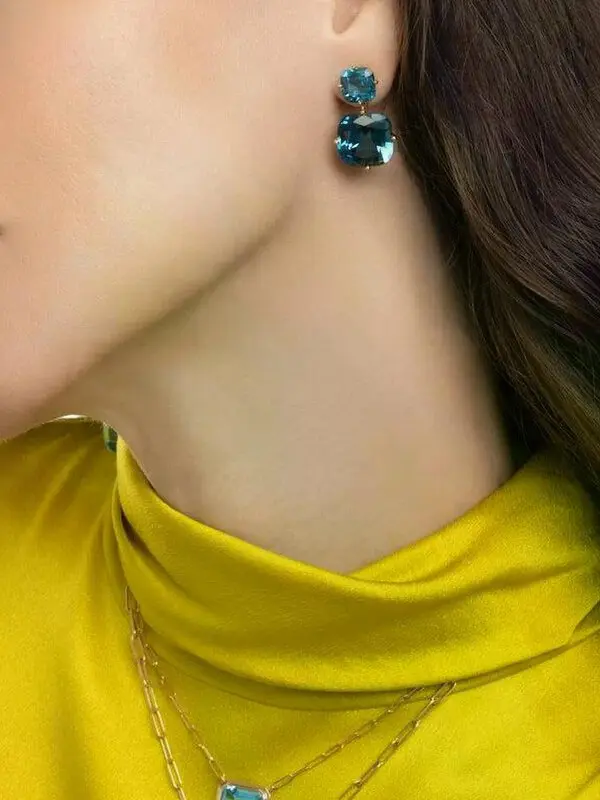 Goshwara 18k Yellow Gossip Blue Topaz Drop Earrings - Gold